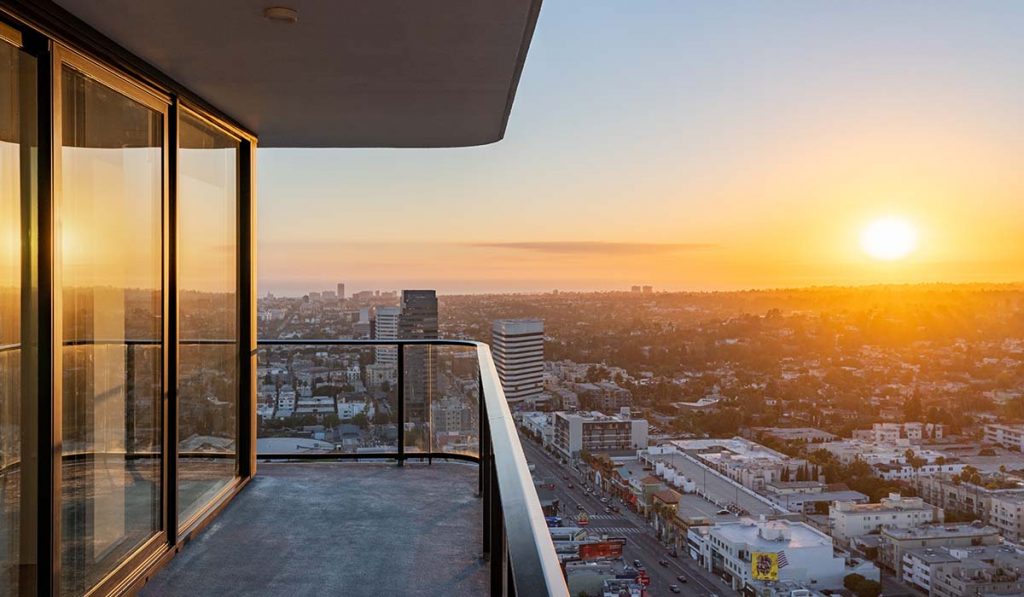 Luxury Los Angeles Apartment Living at LMLA